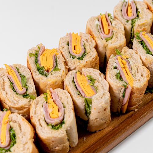 Member’s Selection Bandeja de Sandwiches con Pan Estilo Francés 16 ...